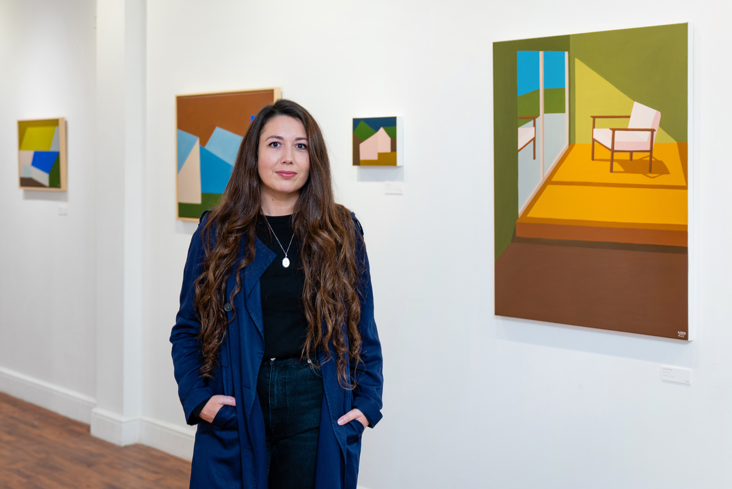 INSIDE OUT - ANNA MAC – Well Hung